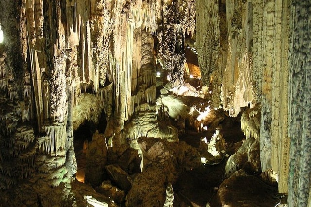 Visiter la Grotte de Nerja : billets, prix, horaires